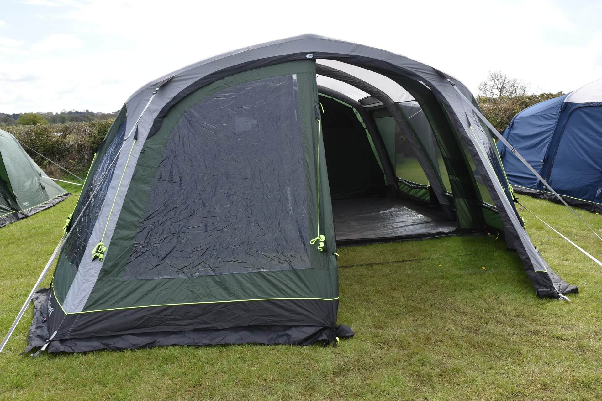 Outwell Jacksondale 7PA Inflatable Tent Package - DEMO MODEL